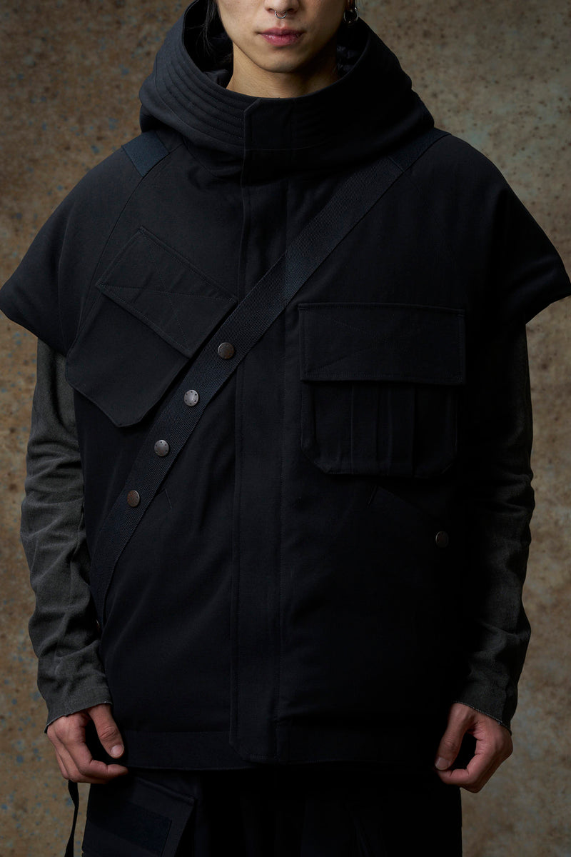 DEVOA Fall/Winter 2025 Hooded Vest Jacket DVA-DKV-MSCV-BLACK