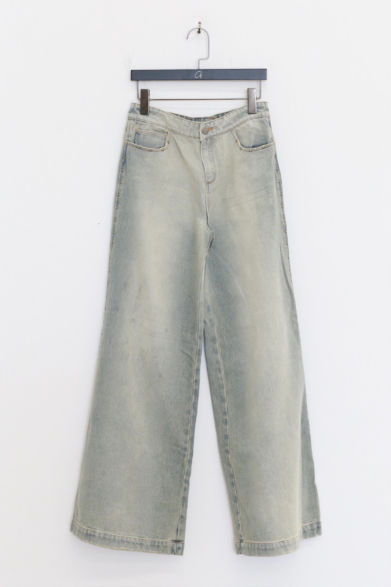 RUI Built 26 Early Spring Wide-Leg Jeans with Thin Straps and Rivets R